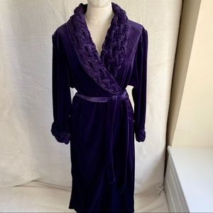 Vintage | Intimates & Sleepwear | Vintage Ml Velvet Robe Purple Velour ...